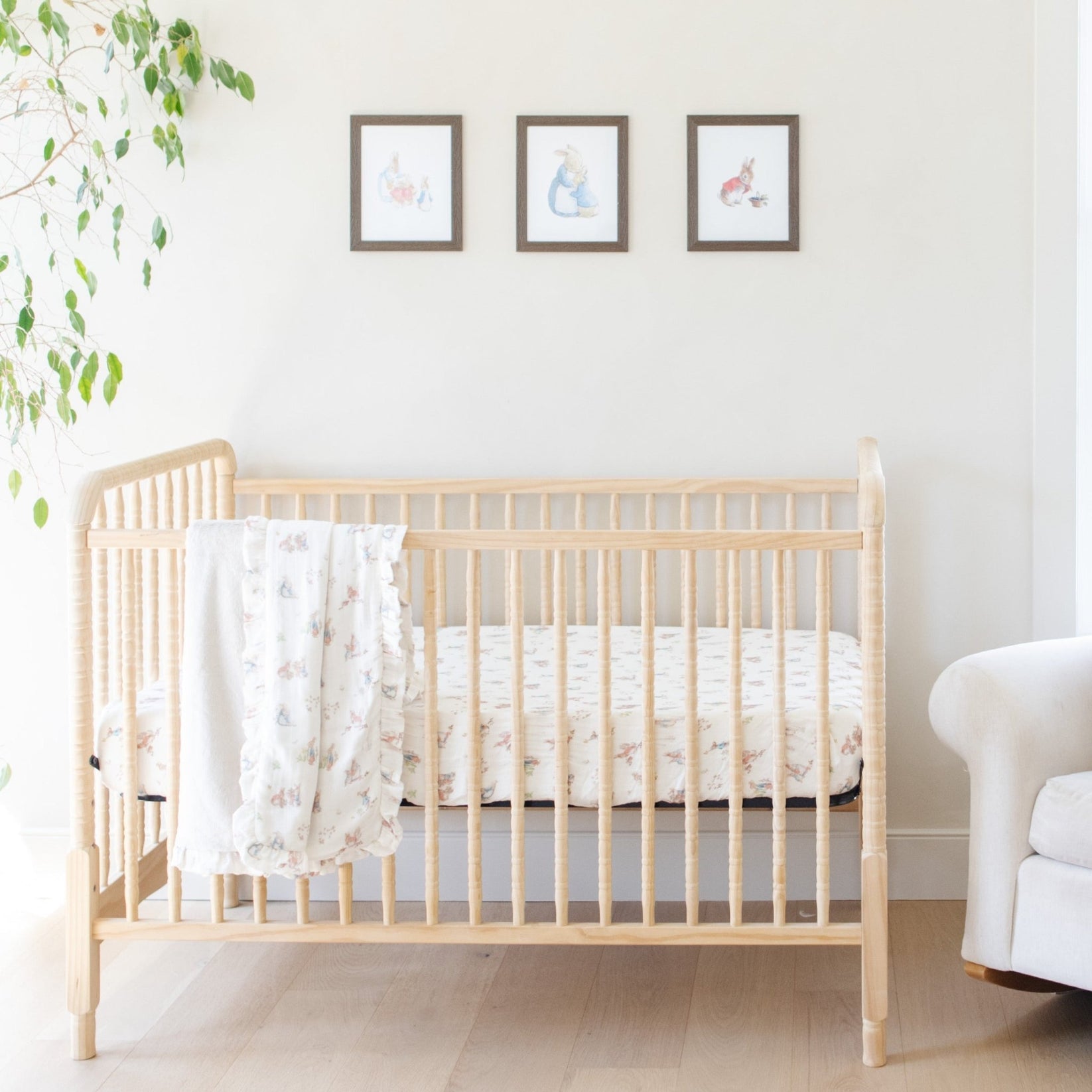 Shop Peter Rabbit Crib Sheet | Saranoni